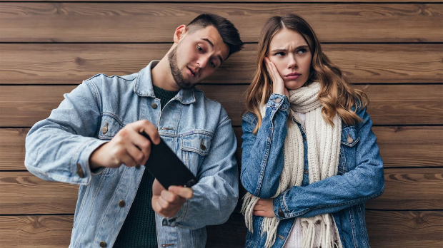 РТС :: Живот :: Упомоћ! Дечку сам постала мама – да ли су мушкарци ...