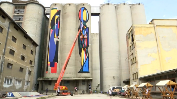 Čačak dobio jedan od novih simbola – mural na silosima u centru grada | Kultura | RTS