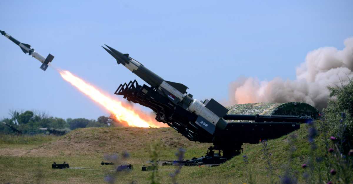 Српски и бугарски војници вежбали гађање на полигону "Шабла" | Друштво ...