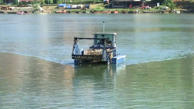 RTS :: Srbija danas :: Brod za uklanjanje plutajućeg otpada u naredne ...