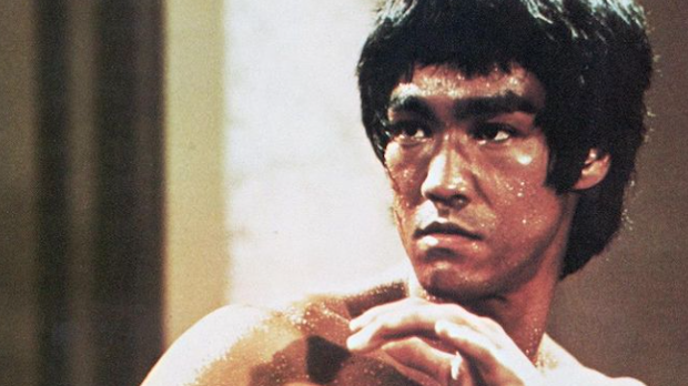 Pola veka od premijere filma „U zmajevom gnezdu“ – kako je Brus Li ...