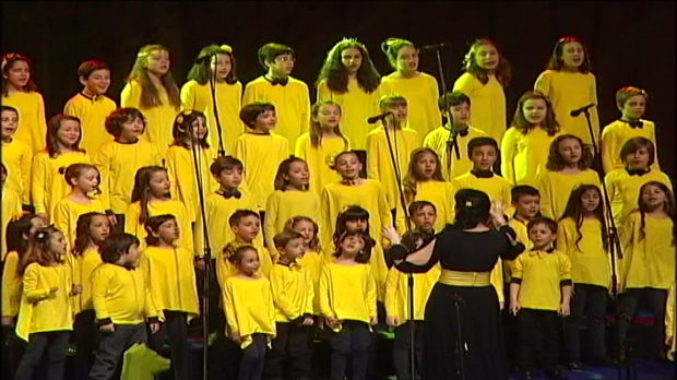 Hor „Kolibri" peva punih 60 godina, vlasnik je Sretenjskog ordena i ...