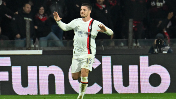 РТС :: Фудбал :: Лука Јовић одушевио Ибрахимовића и навијаче Милана