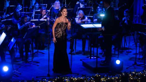 Tamara Rađenović „Novogodišnjom čarolijom“ oduševila publiku na Kolarcu ...