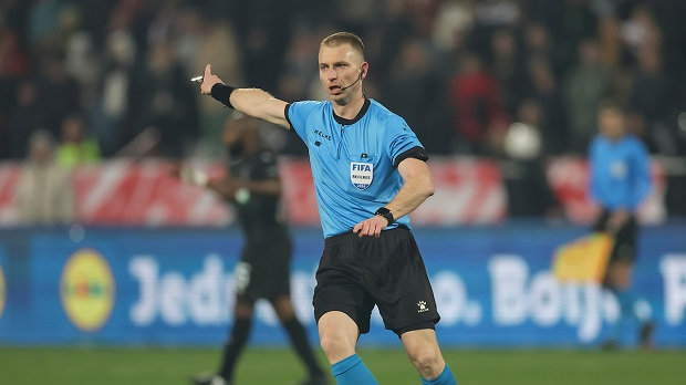 РТС :: Фудбал :: Павле Илић (поново) суди 173. вечити дерби