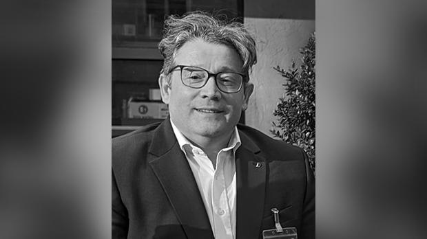 Preminuo proslavljeni tenor i kantor Nikola David | Svet poznatih | RTS