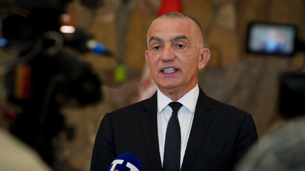 Вујић: ВЈТ ради одговорно, поступак о звучном топу није политички ...