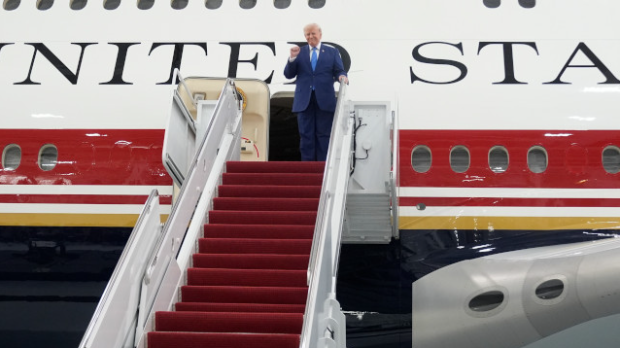 Luksuzna leteća Bela kuća – Tramp predstavio novi predsednički avion ...