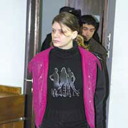 РТС :: Хроника :: Дрога је спречила да заштити ћерку?