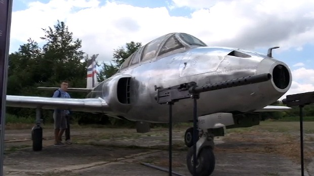 "Galeb G2" – avion koji prašta greške | Društvo | RTS