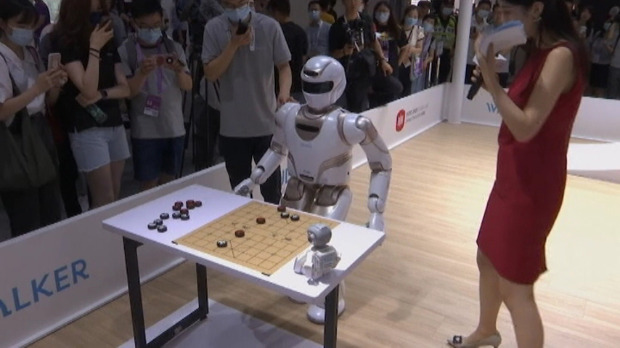 RTS :: Tehnologija :: Da li je robotizacija dovela do toga da je čovek ...