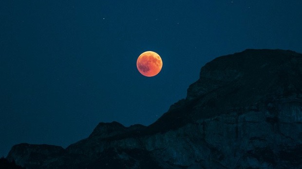 РТС :: Наука :: Ове године имаћемо и помрачење Месеца и супермесец