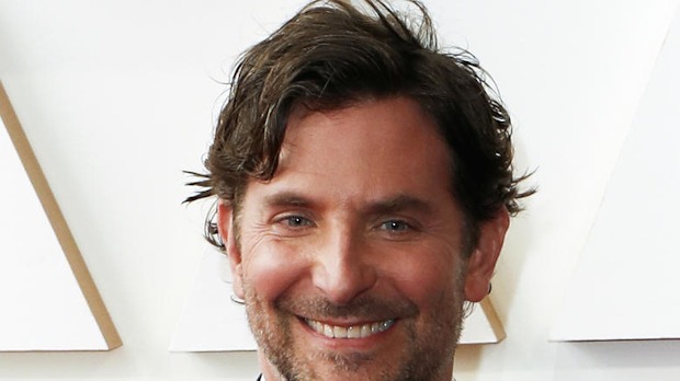 РТС :: Свет познатих :: Бредли Купер има девојку из света политике