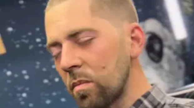 RTS :: Zanimljivosti :: Kakav gest! Podmladio beskućnika za 20 godina