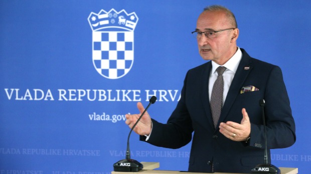 RTS :: Region :: Grlić Radman: "Za dom spremni" zabranjen, ali i nije