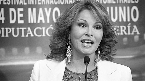 Preminula Rakel Velč | Svet poznatih | RTS