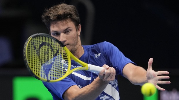 RTS :: Tenis :: Od očaja do sjaja pa nazad - Kecmanović izgubio od ...